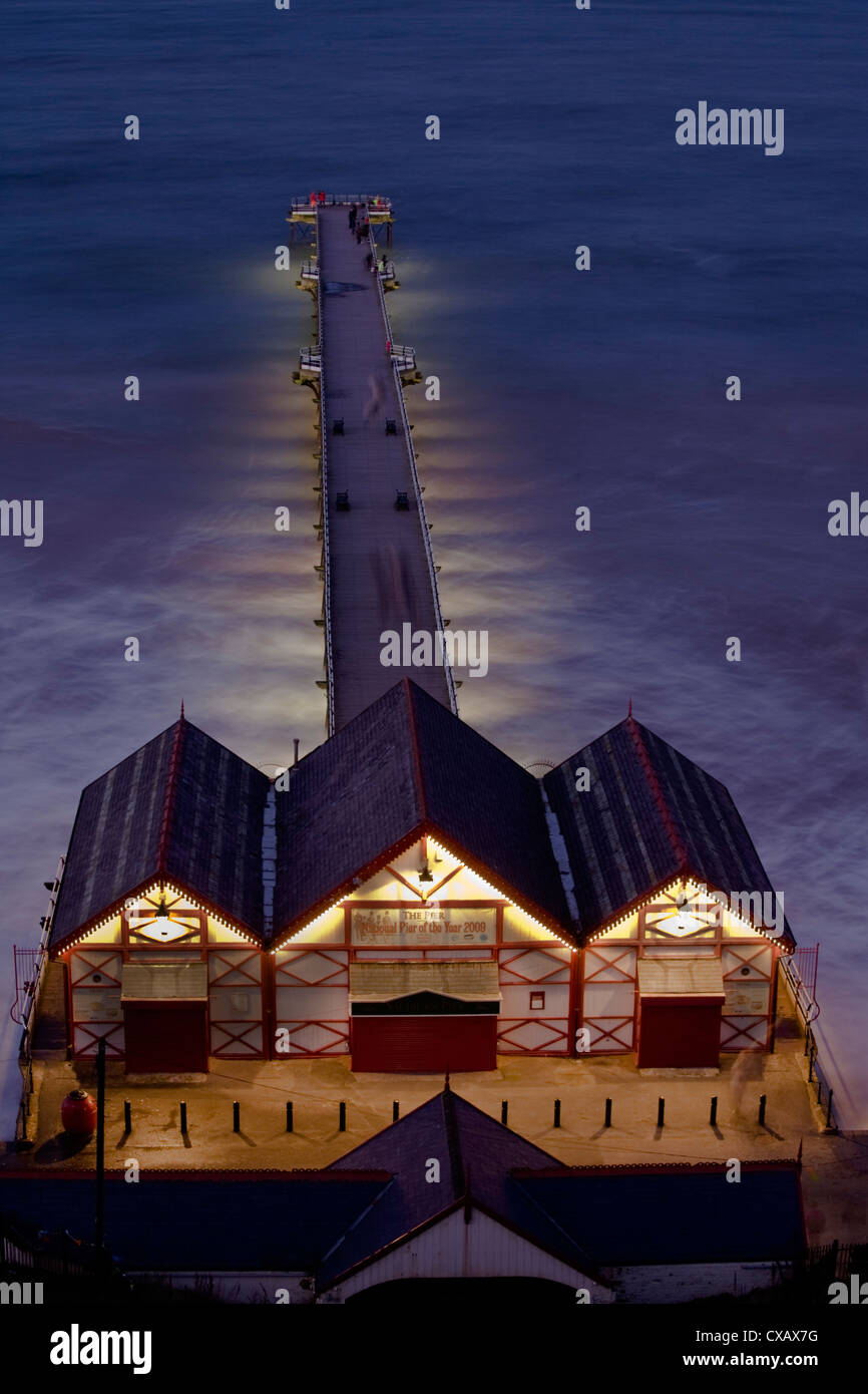 Saltburn pier hi-res stock photography and images - Alamy