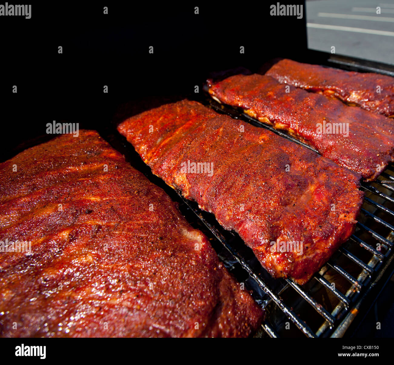 Bbq whole pork spare ribs rack hi-res stock photography and images - Alamy