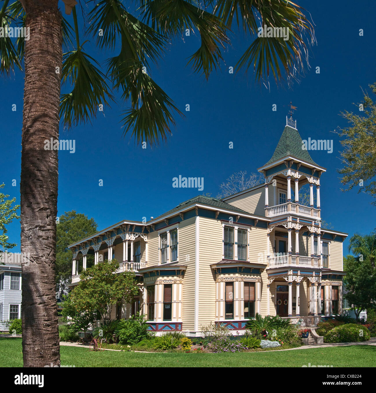 Victorian italianate architecture hi-res stock photography and images ...