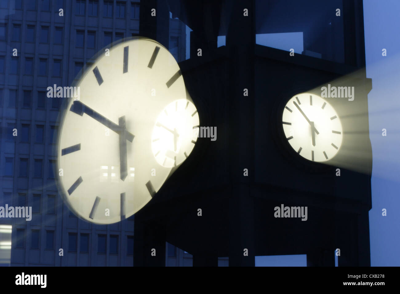 Radiant Clock and office building Stock Photo - Alamy