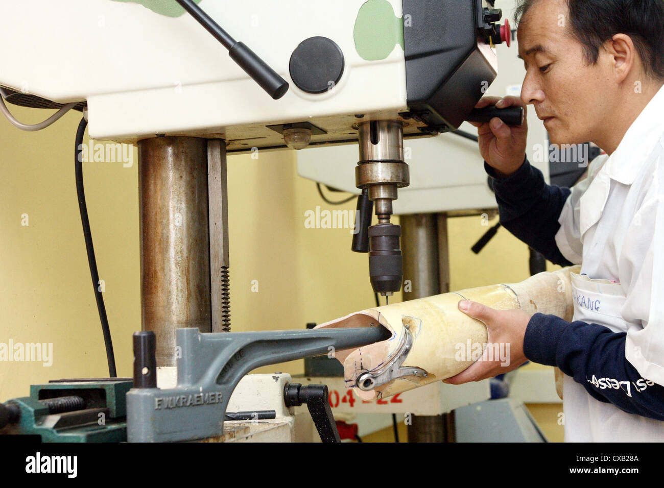 (disability) vocational training hi-res stock photography and images ...