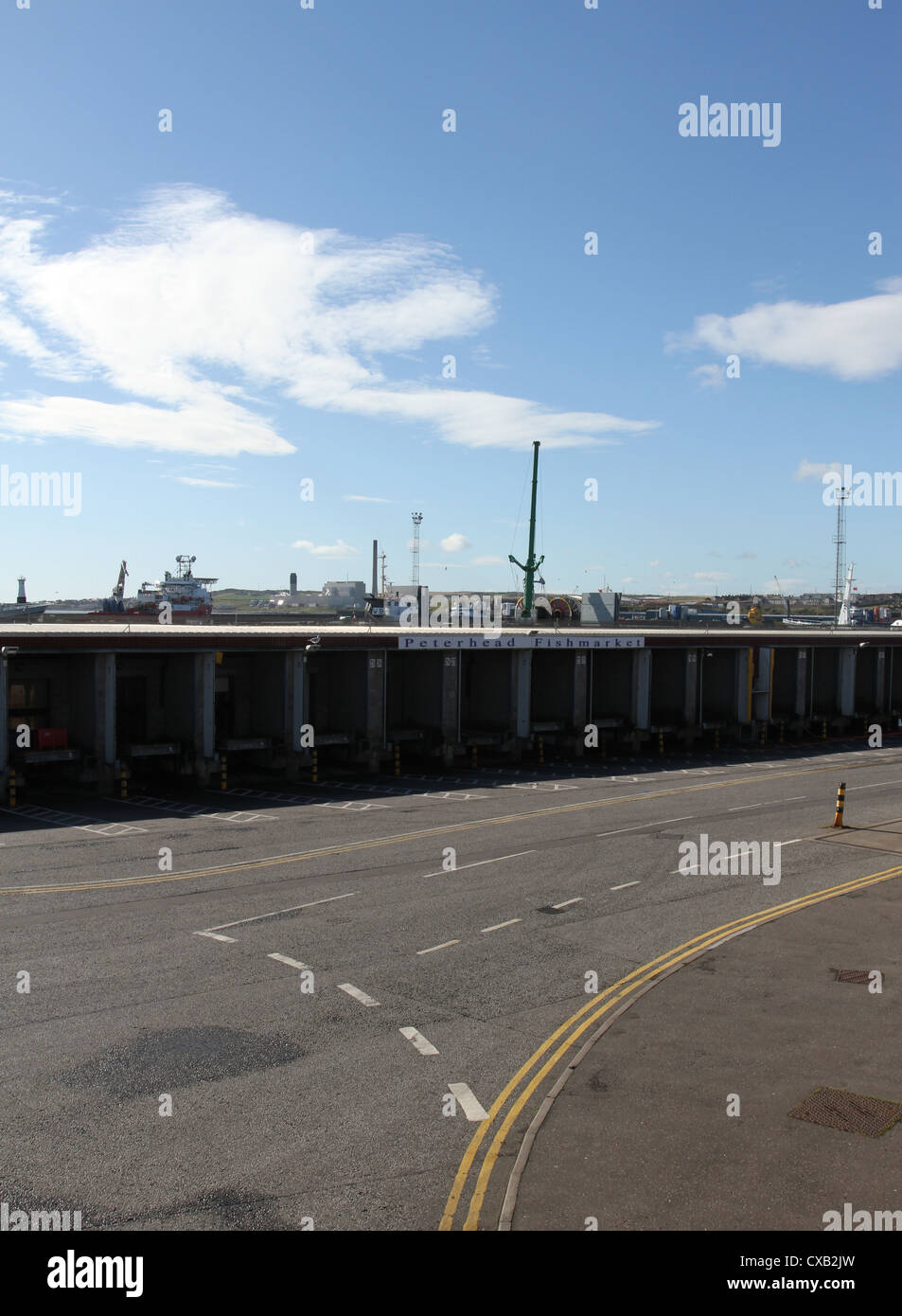 Peterhead fish market hi-res stock photography and images - Alamy