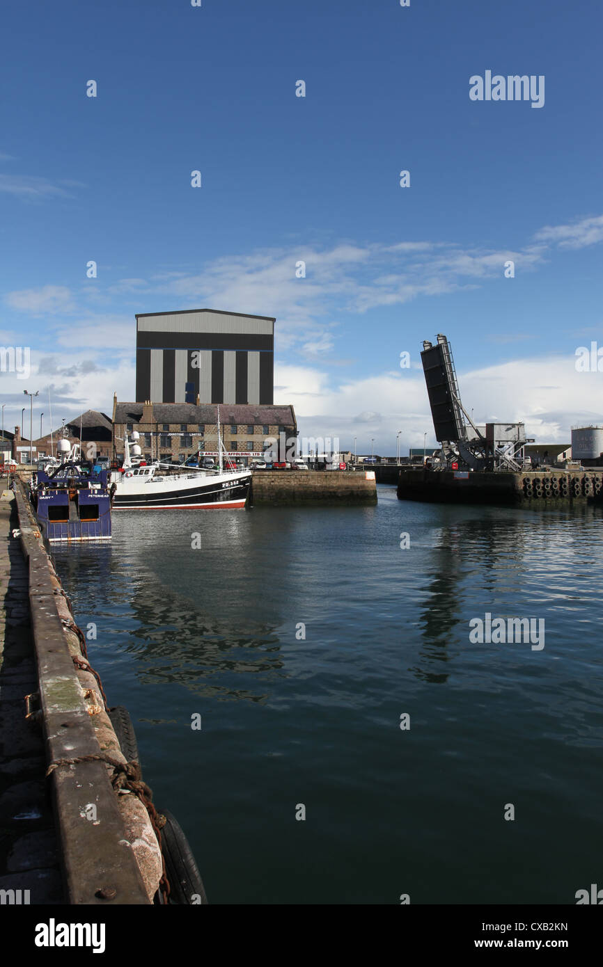 Peterhead harbour hi-res stock photography and images - Alamy