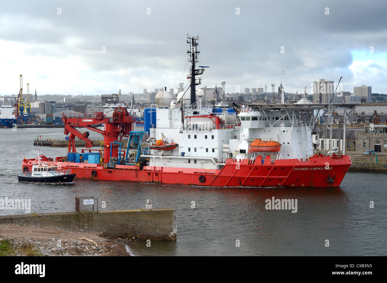 Diving support vessel hi-res stock photography and images - Alamy