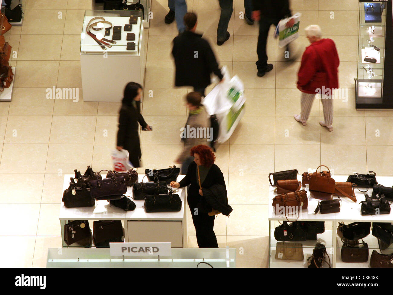 Berlin, customers in a department store Stock Photo - Alamy