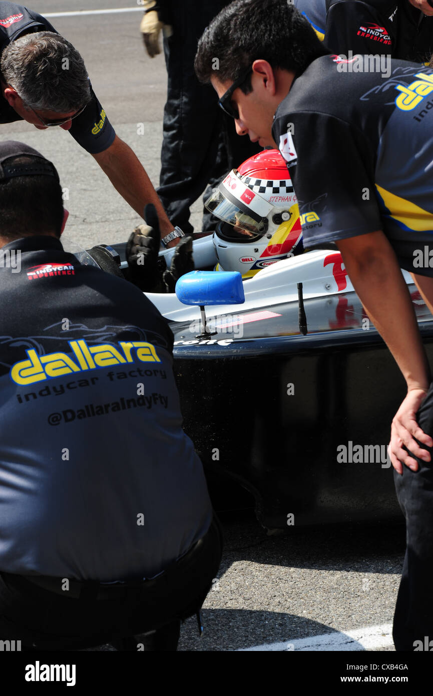 Indy car pit crew in hi-res stock photography and images - Alamy