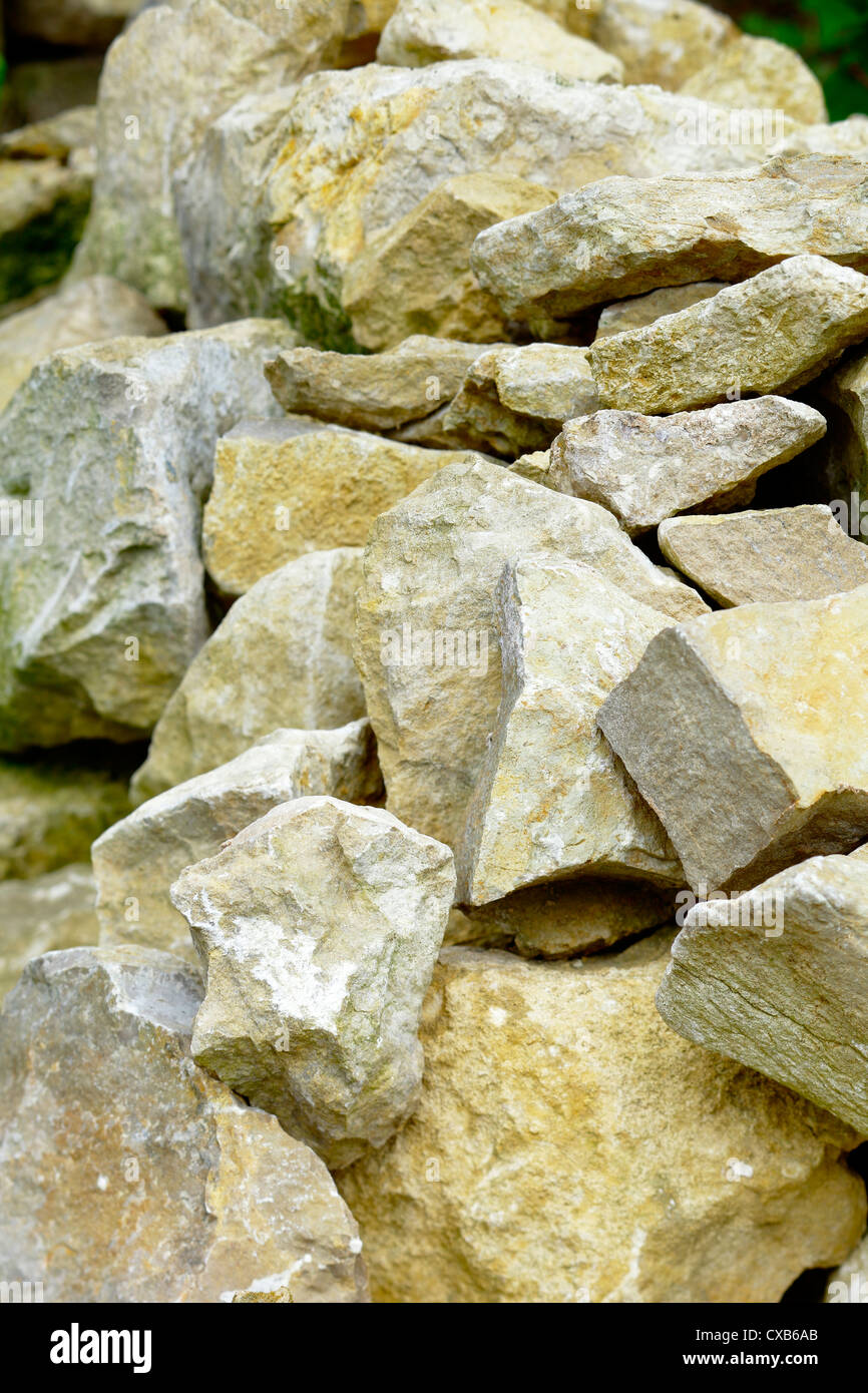 Broken boulder hi-res stock photography and images - Alamy