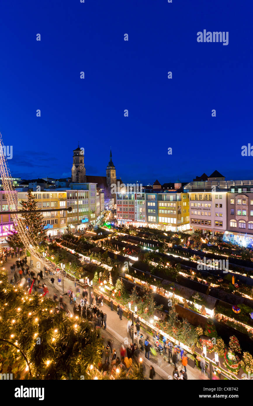 Christmas market at the market place hi-res stock photography and ...
