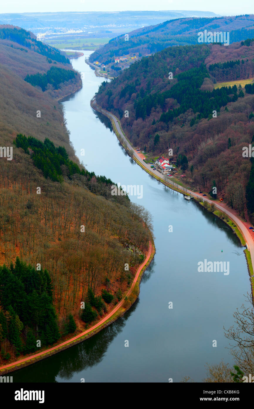 View of the Saar loop (Saarschleife) from the view point in Orscholz ...