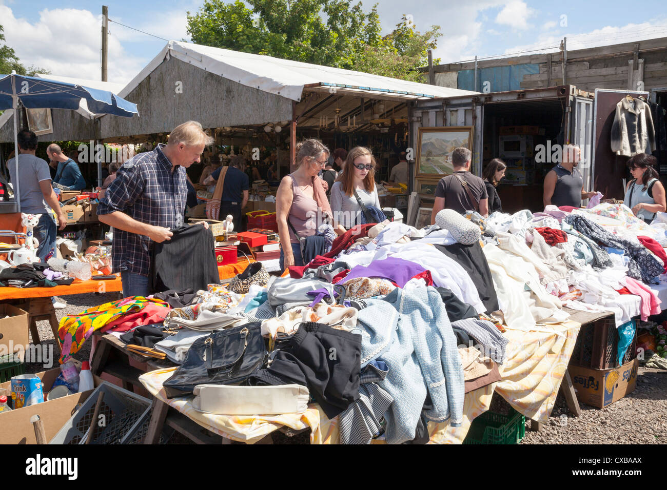 Mauerpark Flea market, Berlin, Germany Stock Photo - Alamy