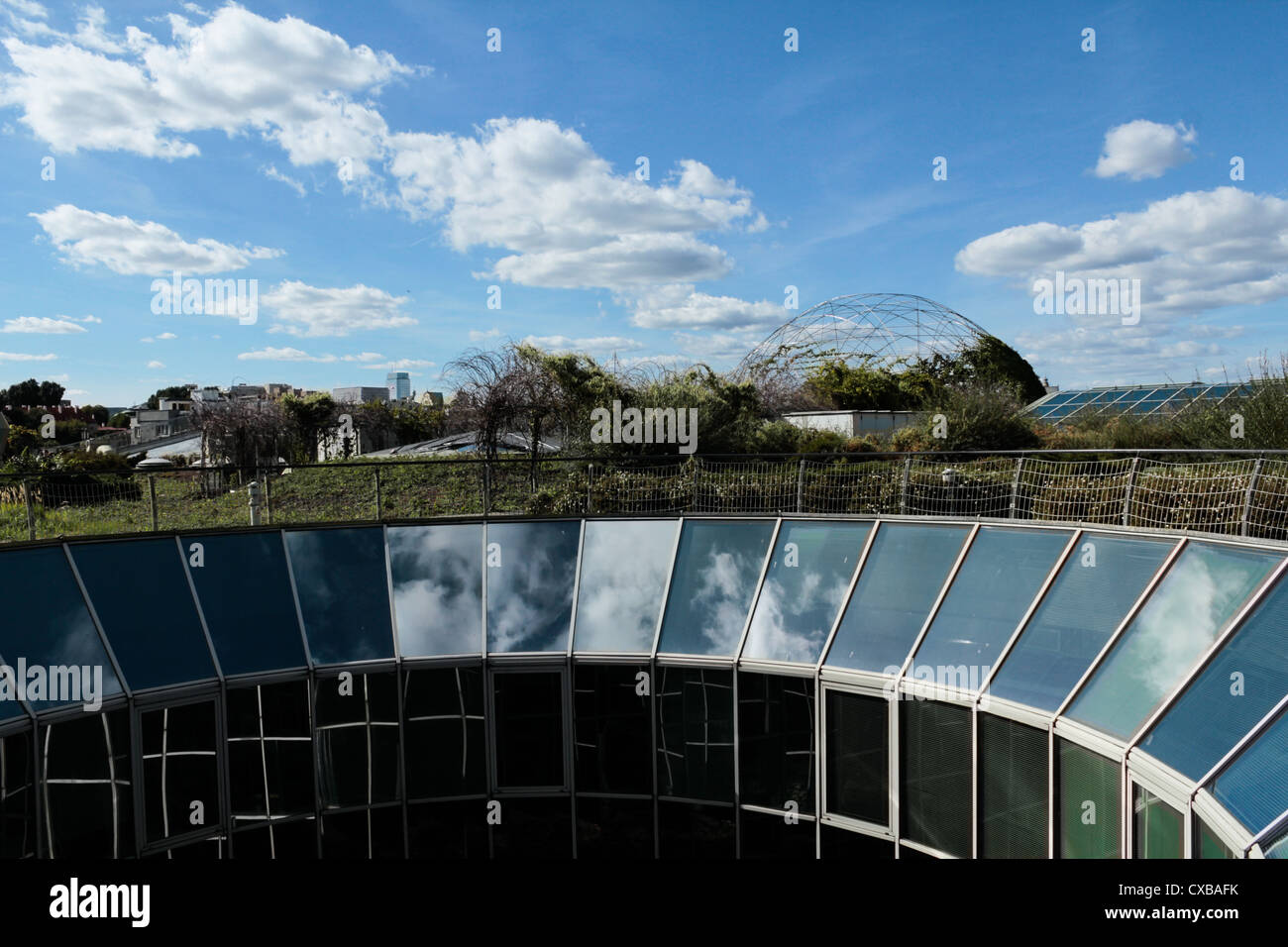 Roof reflection glass hi-res stock photography and images - Alamy