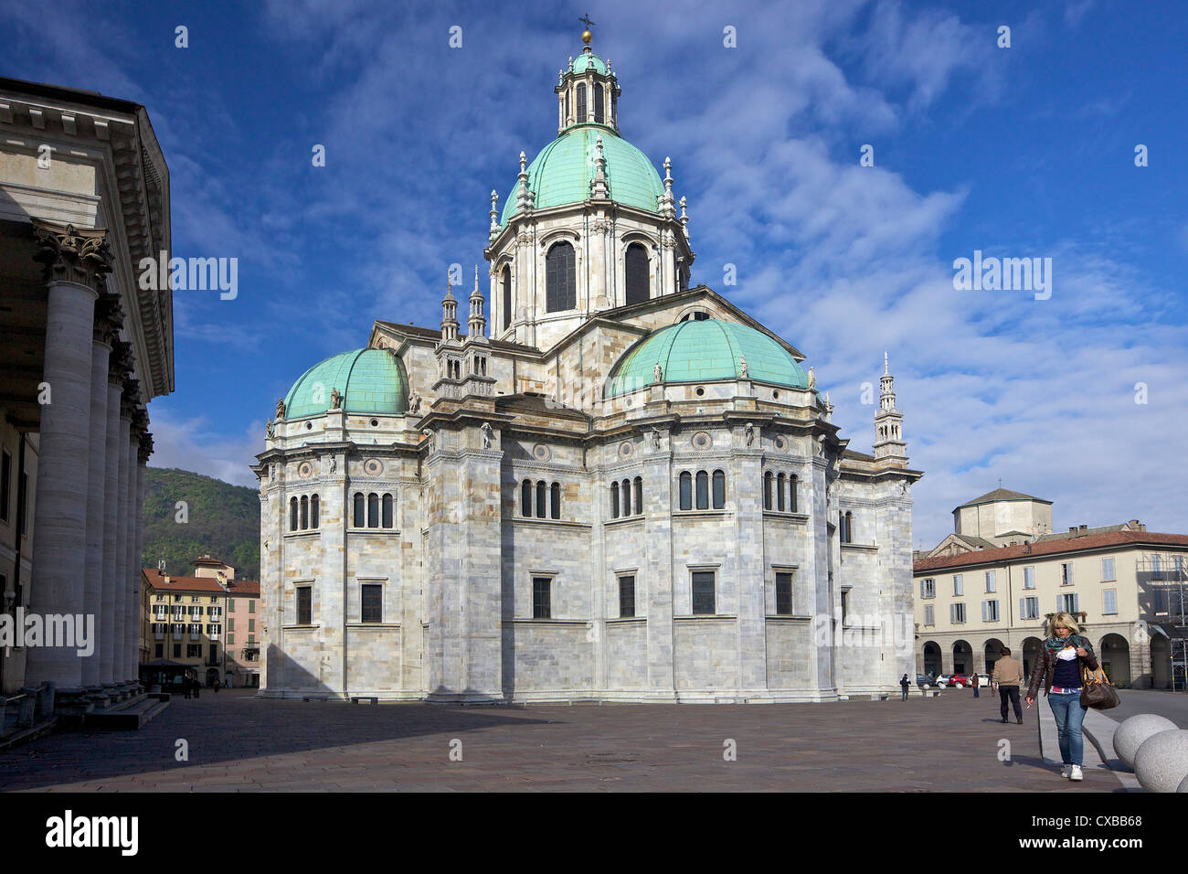 View of Cathedral in Como town centre, Lake Como, Lombardy, Italian ...