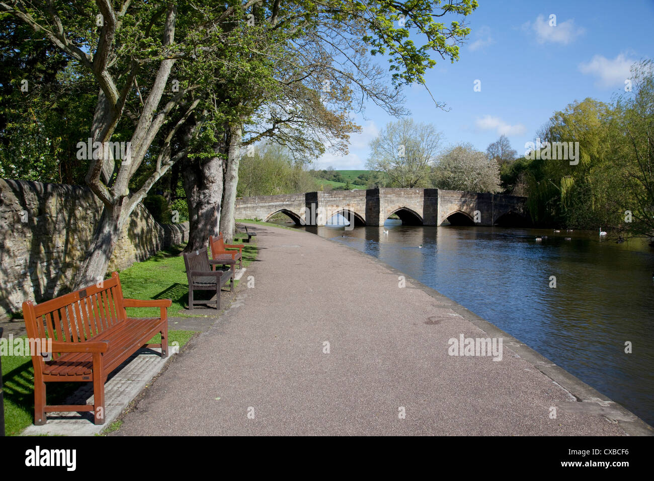 Bridge over the Wye River, Bakewell, Derbyshire, England, United ...