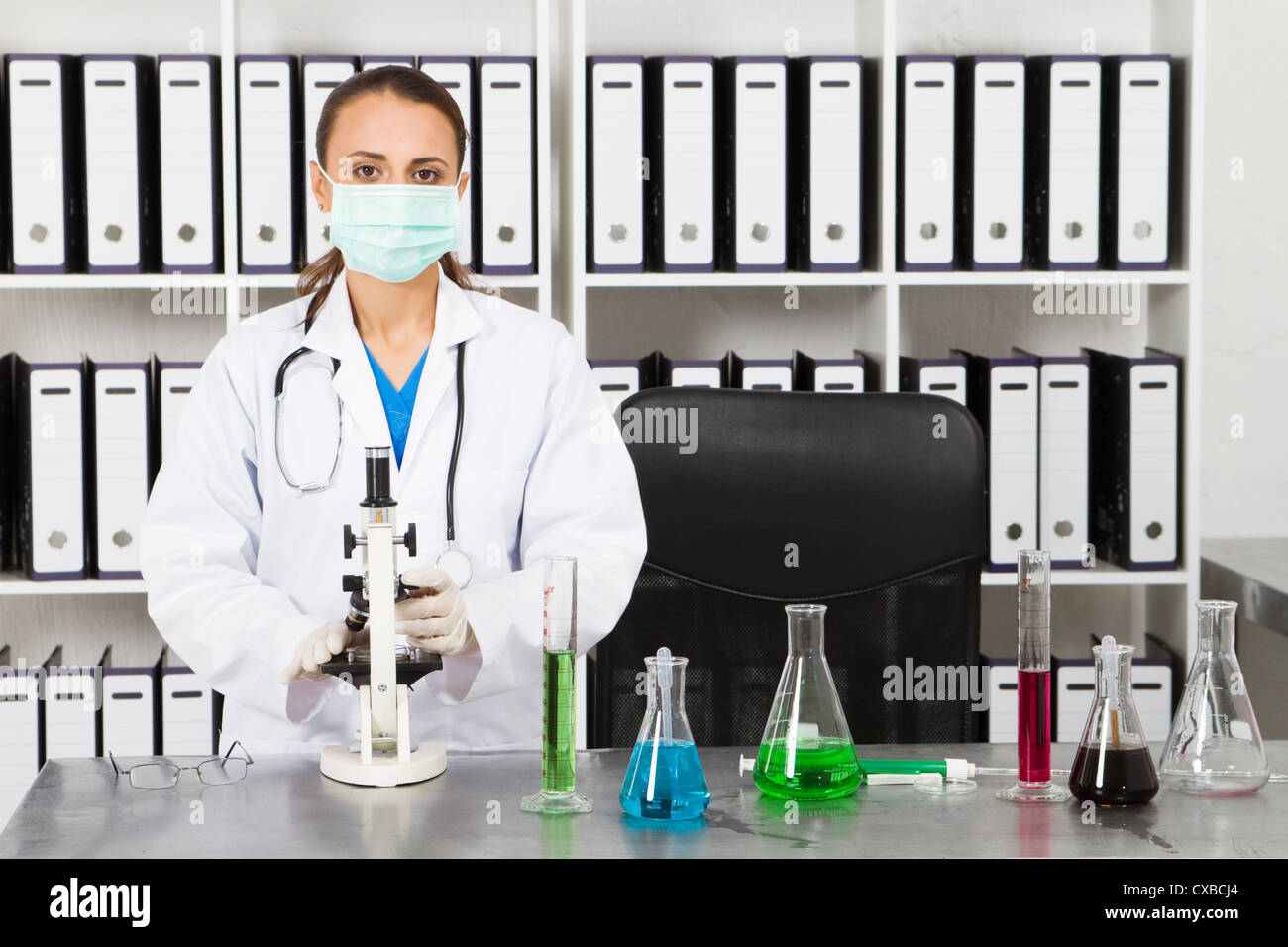 young female science researcher in lab Stock Photo - Alamy