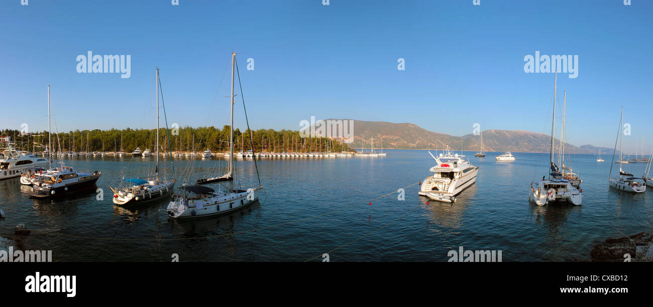 A Greek harbor Stock Photo - Alamy
