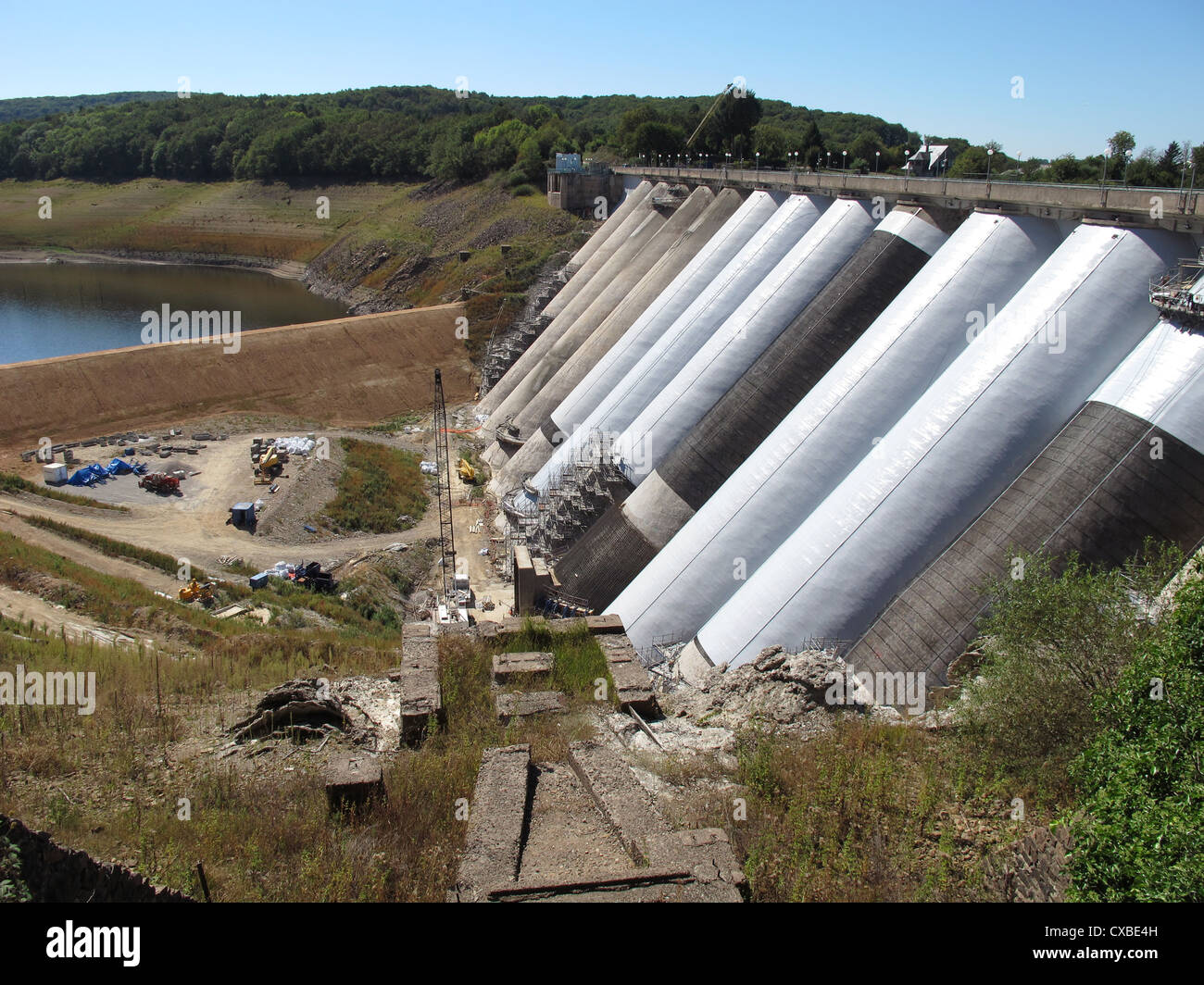 Heavy barrage hi-res stock photography and images - Alamy