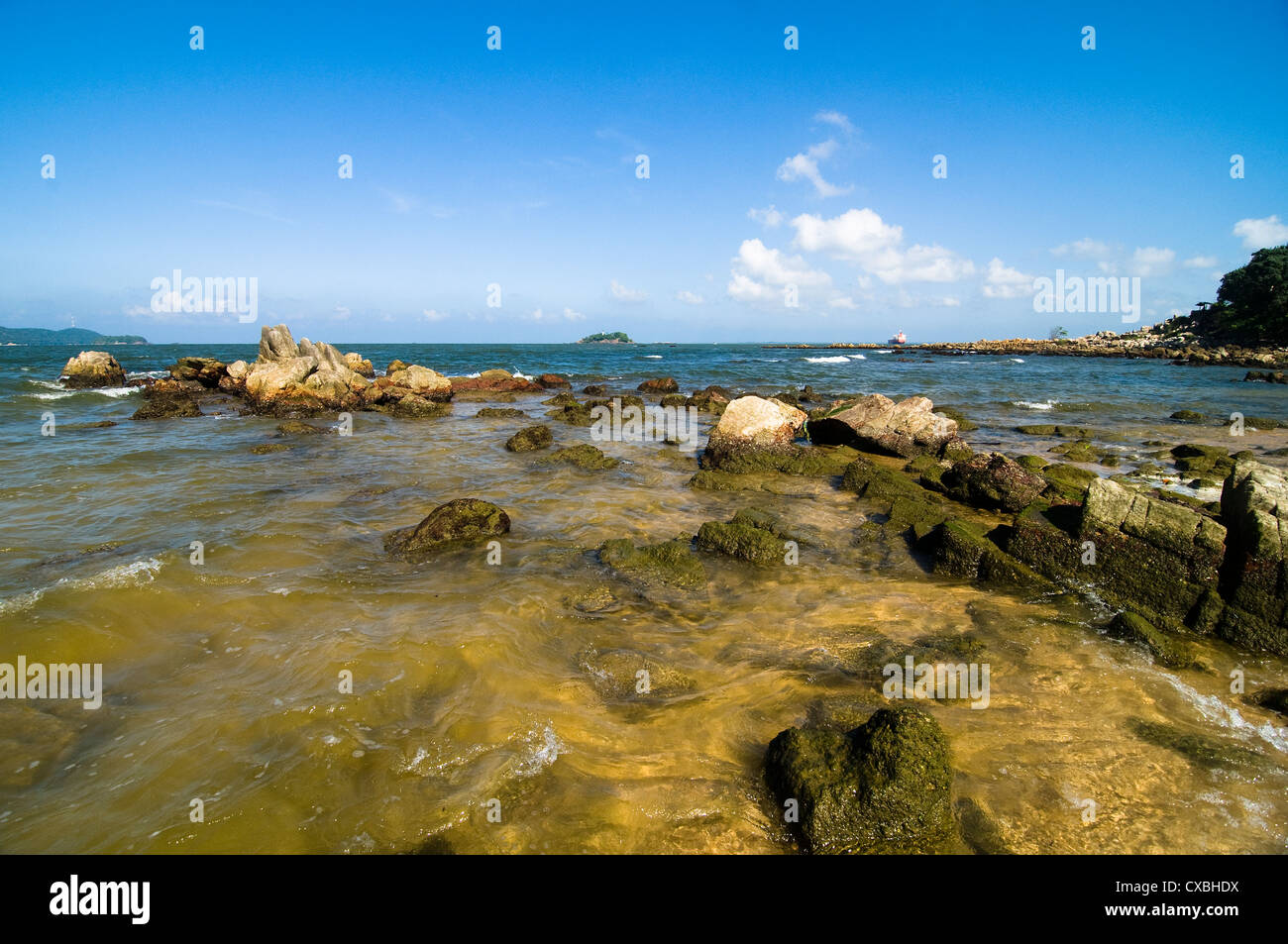 The beautiful Marble beach south of Trincomalle Stock Photo - Alamy