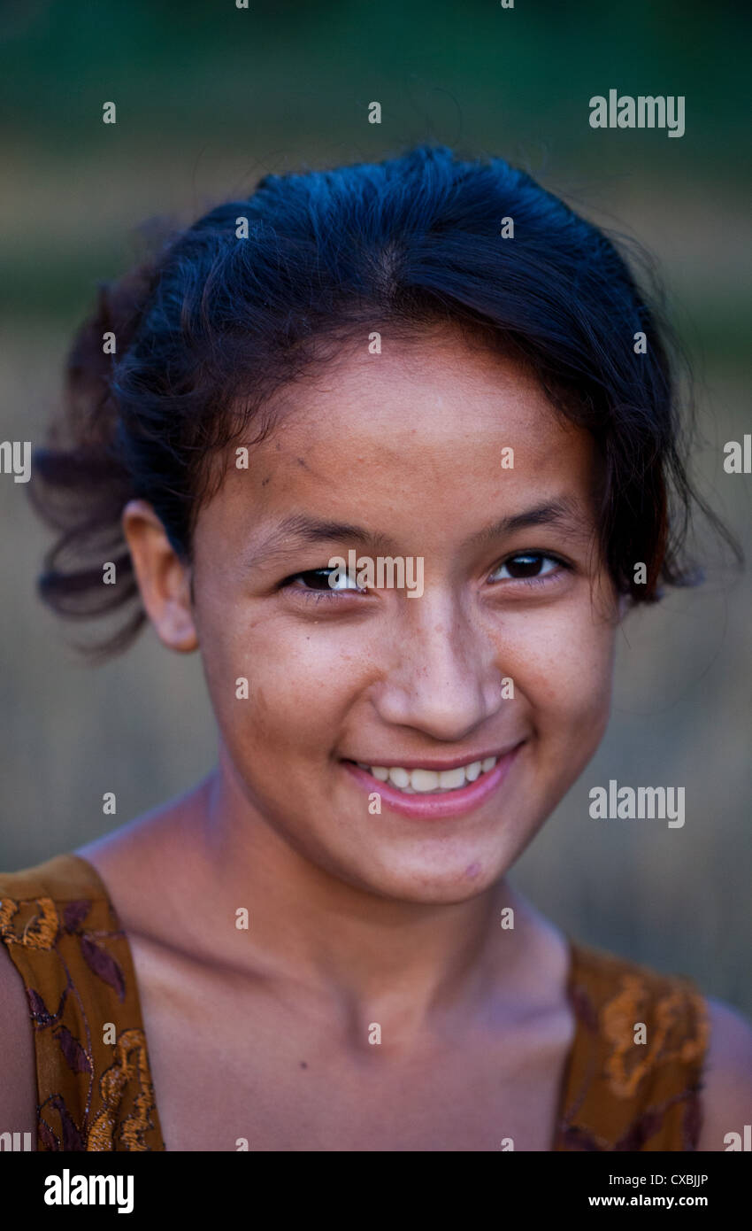 Nepali smiling hi-res stock photography and images - Alamy