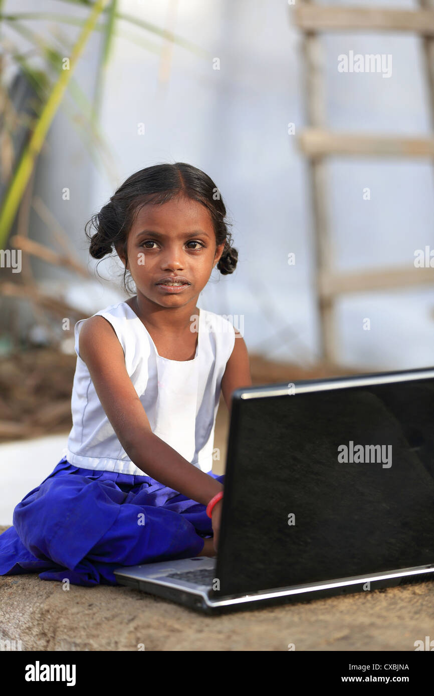 Indian school kids with laptop hi-res stock photography and images - Alamy