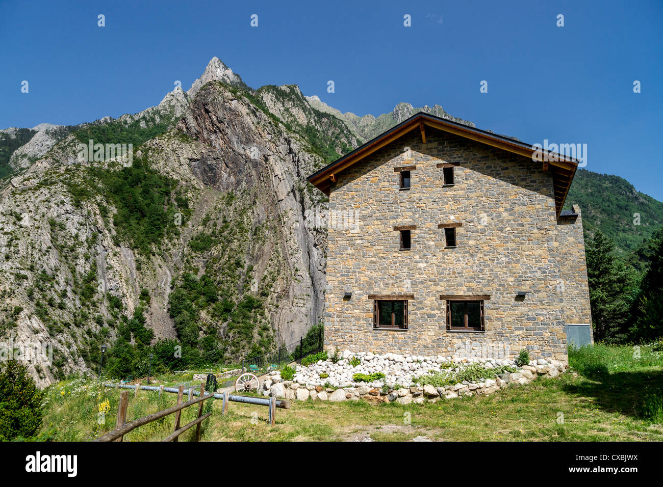 Benasque valley hi-res stock photography and images - Alamy