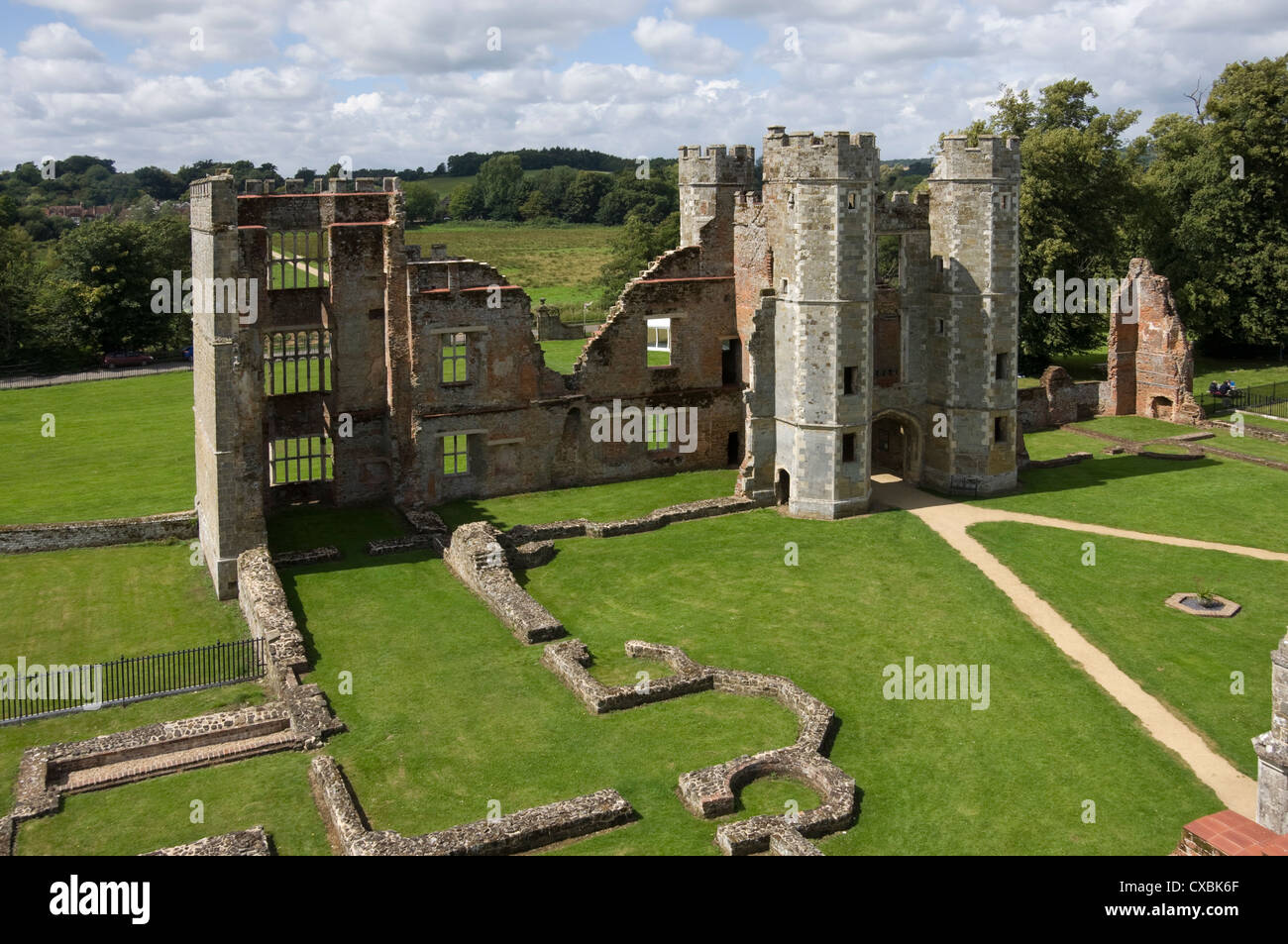 The inner courtyard and gate tower of the 16th century Tudor Cowdray ...