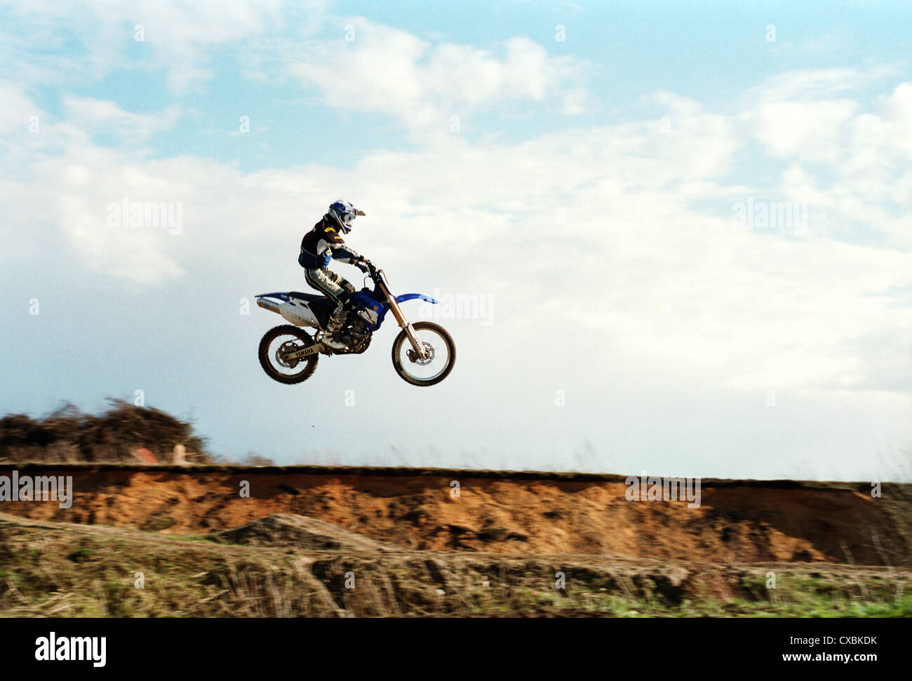 Car jumping train hi-res stock photography and images - Alamy