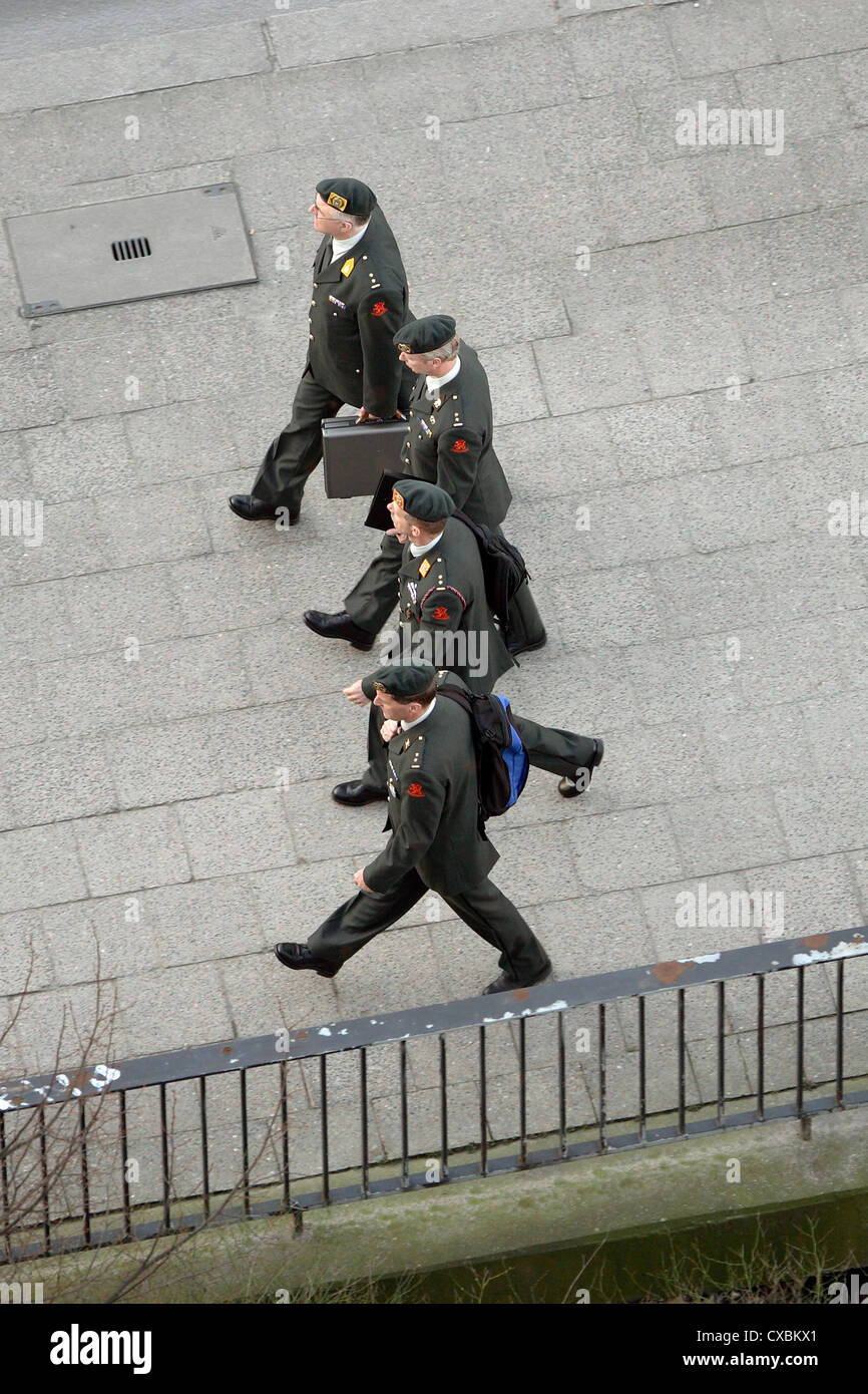 Army street hi-res stock photography and images - Alamy