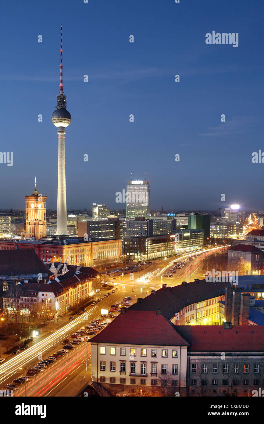 Berlin, city panorama with television tower in Berlin-Mitte. From left ...