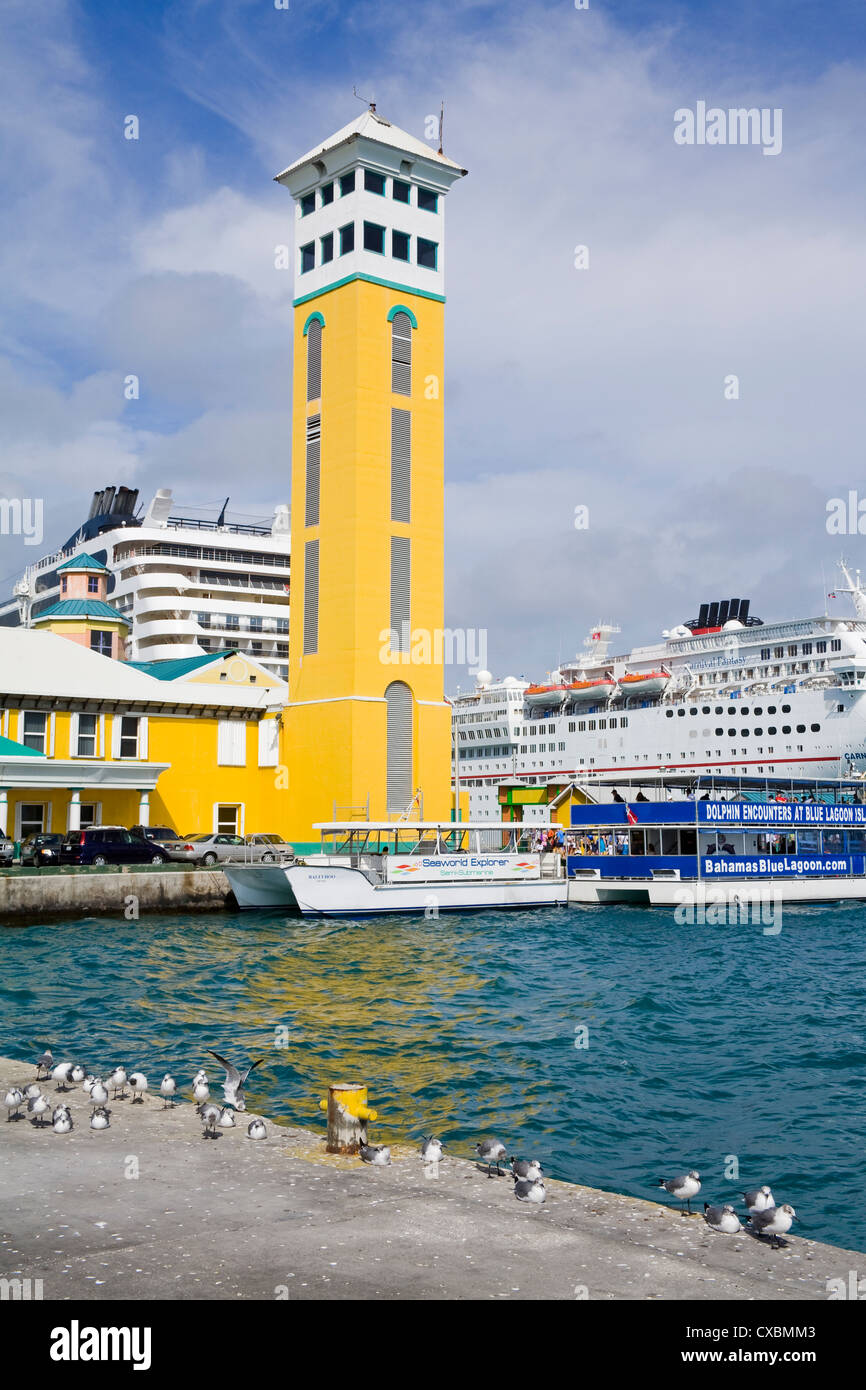 Port Nassau Bahamas Stock Photos & Port Nassau Bahamas Stock Images - Alamy