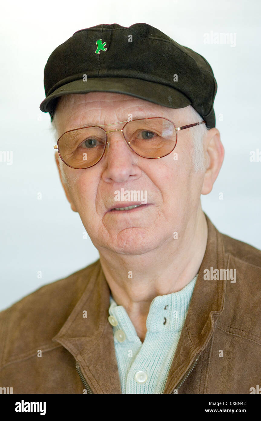 Karl Peglau, inventor of the East German Ampelmaennchens Stock Photo ...