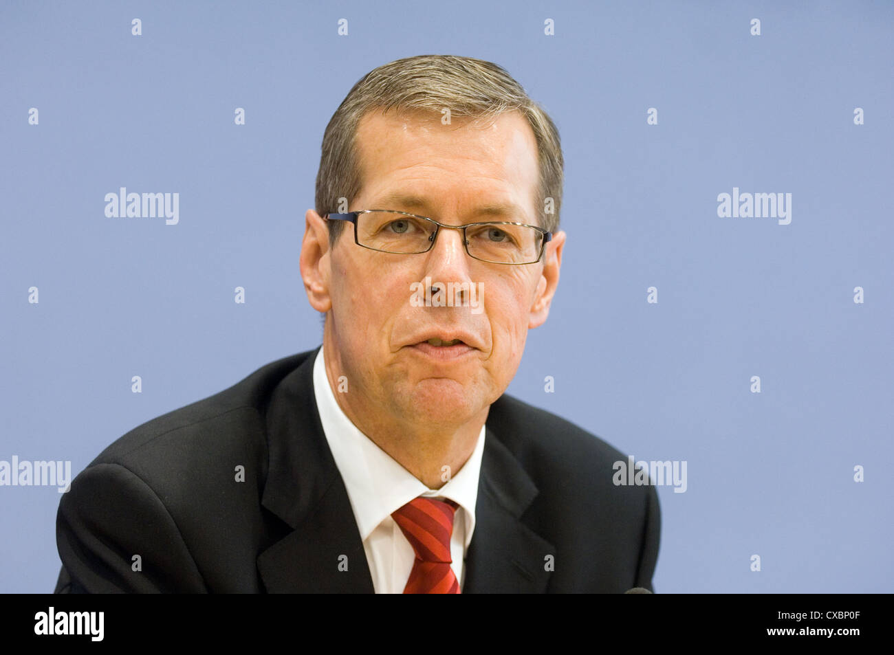 Berlin, Reinhold Robbe (SPD), military officer of the German Bundestag ...