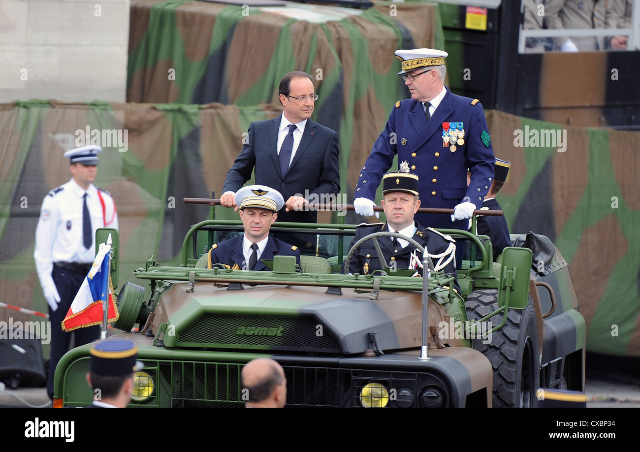 French president Francois Hollande with Chief of the French defence ...
