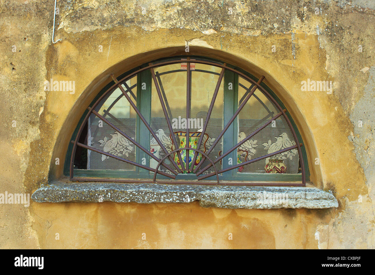 Provencal window Provence France Stock Photo - Alamy