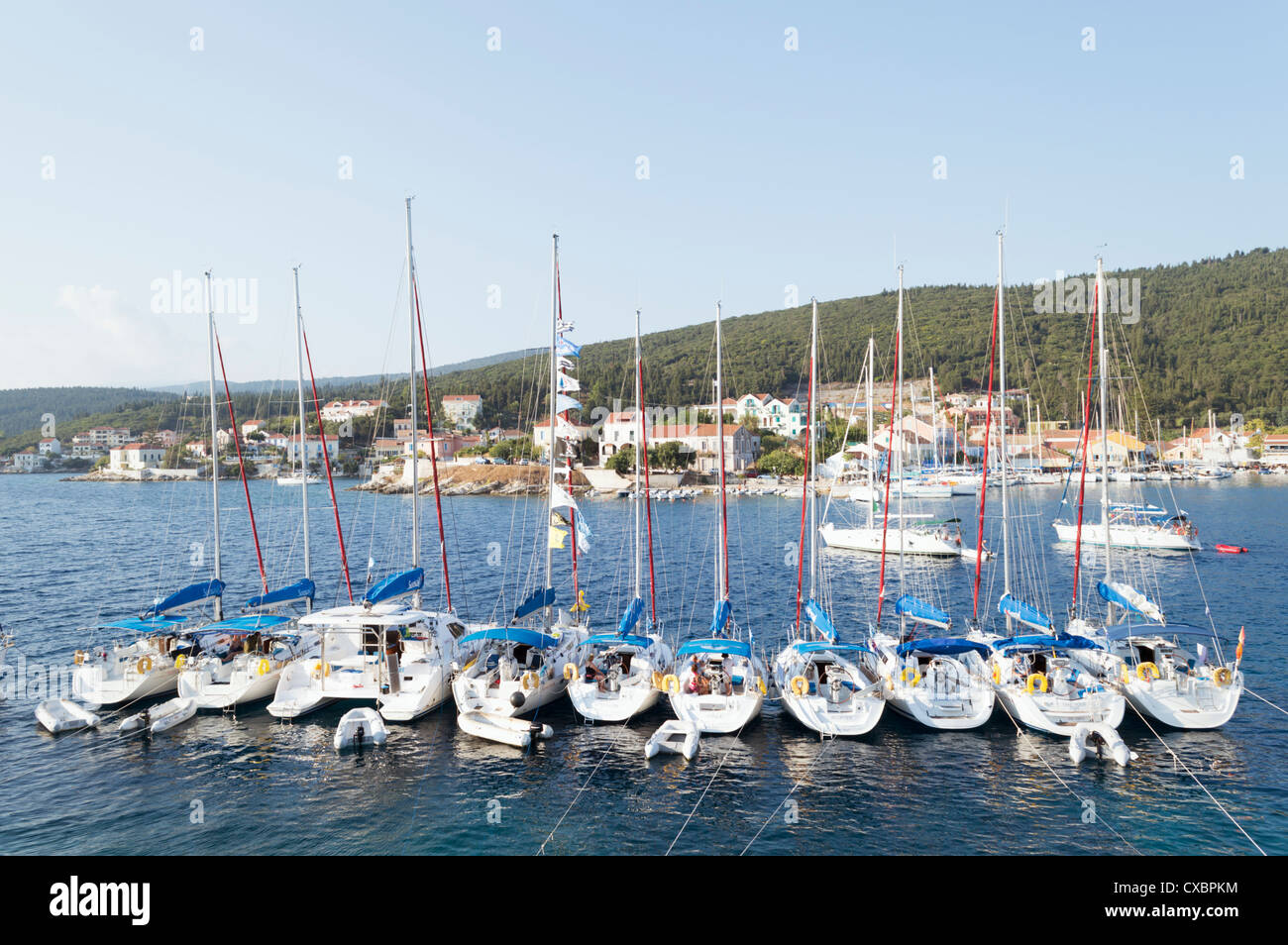 Yachts and yachting hi-res stock photography and images - Alamy