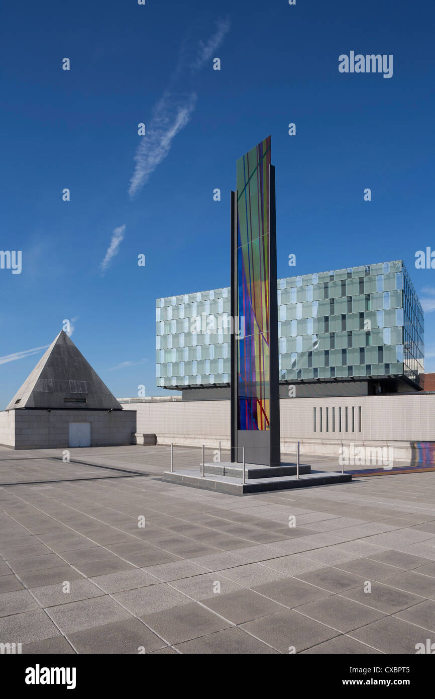 Liverpool Metropolitan Cathedral and the University of Liverpool ...