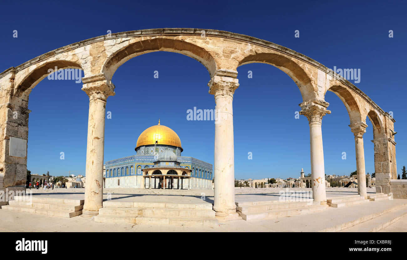 Dome of the Rock on the Temple Mount in Jerusalem, Israel Stock Photo ...