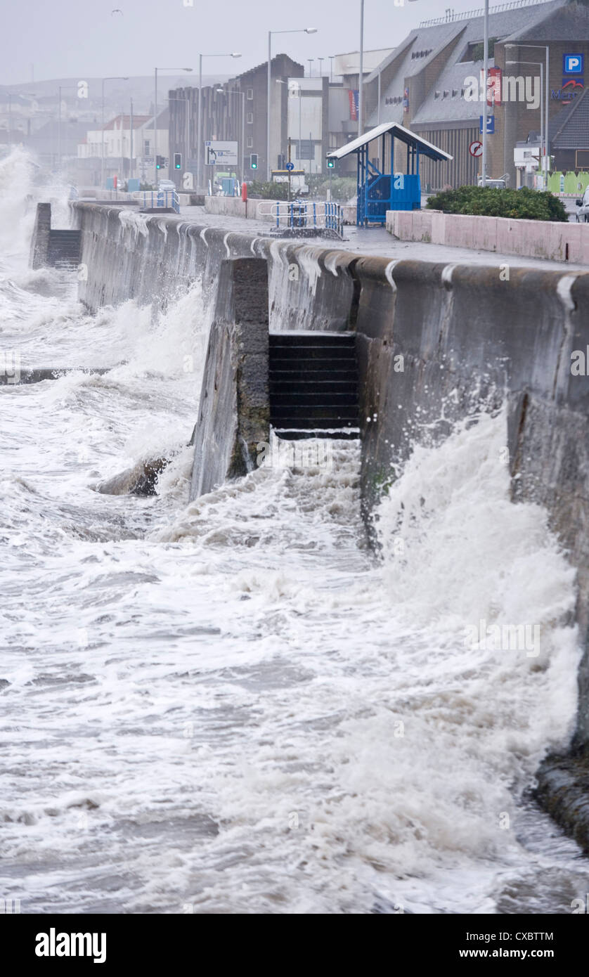 Sea wall coastal defences hi-res stock photography and images - Alamy