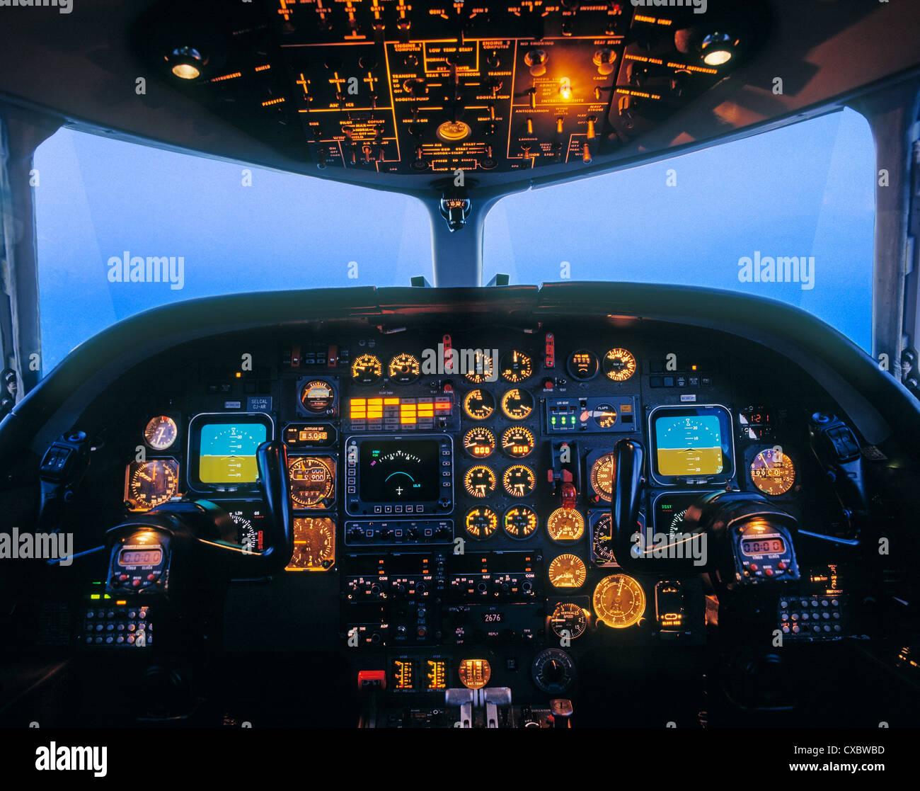 Interior avion cabina hi-res stock photography and images - Alamy