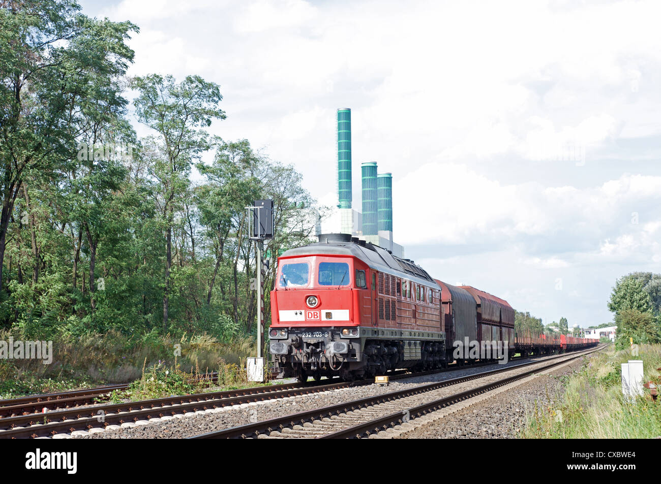 Heizkrafwerk 3 gas fired power station hi-res stock photography and ...