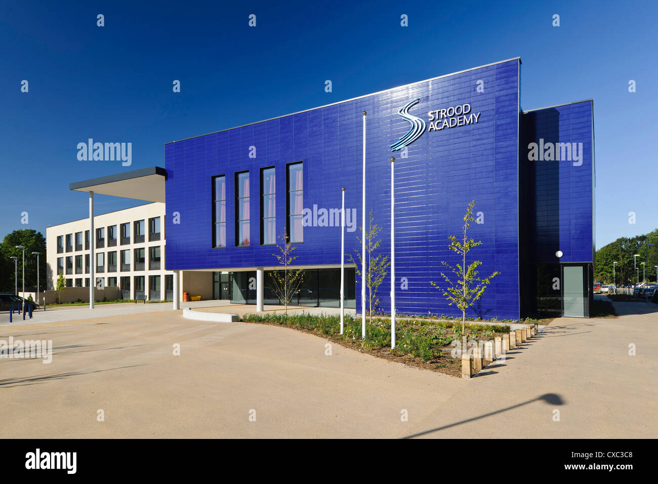 Strood Academy, Strood, United Kingdom. Architect: Nicholas Hare ...