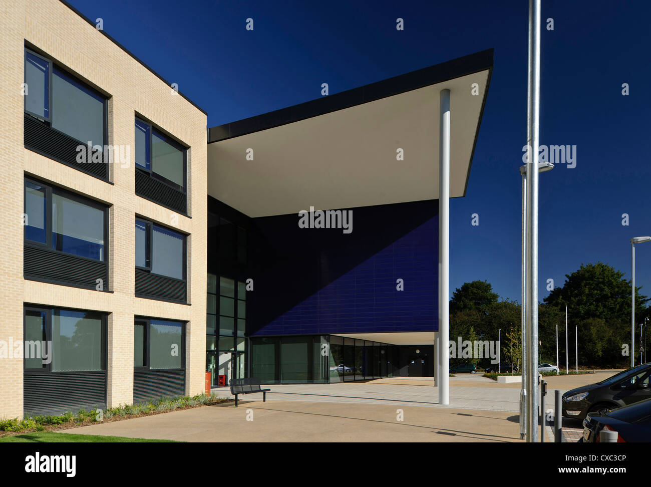 Strood Academy, Strood, United Kingdom. Architect: Nicholas Hare ...