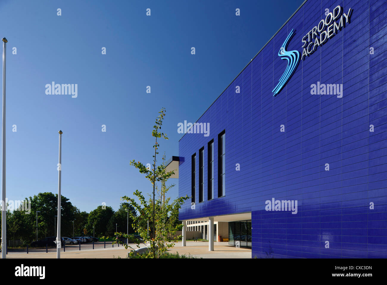 Strood Academy, Strood, United Kingdom. Architect: Nicholas Hare ...