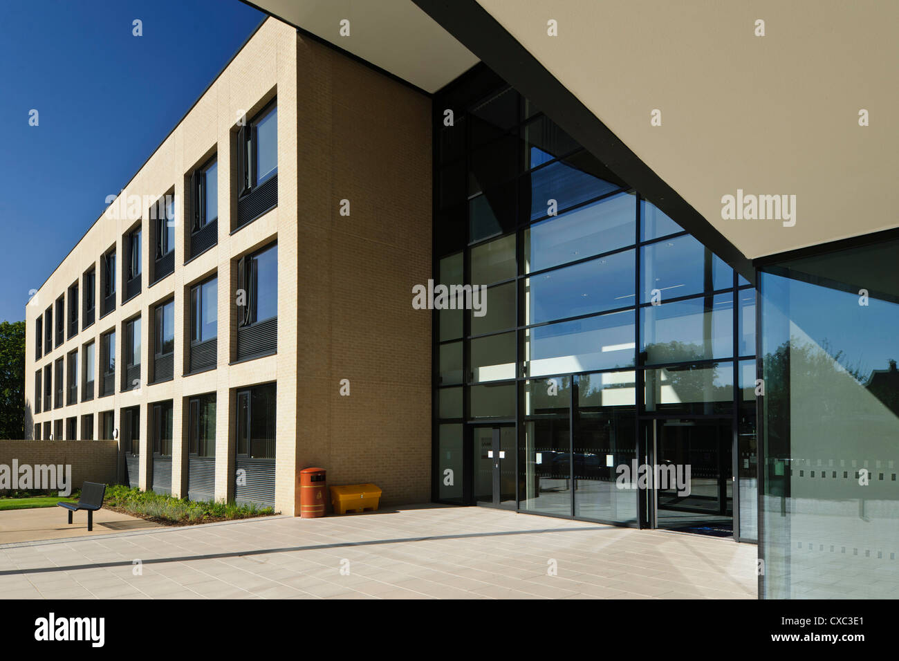 Strood Academy, Strood, United Kingdom. Architect: Nicholas Hare ...