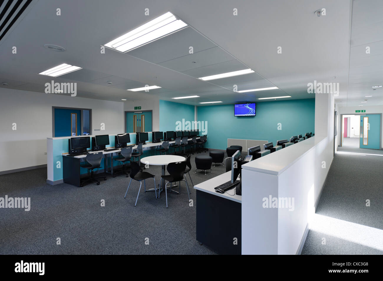 Strood Academy, Strood, United Kingdom. Architect: Nicholas Hare ...