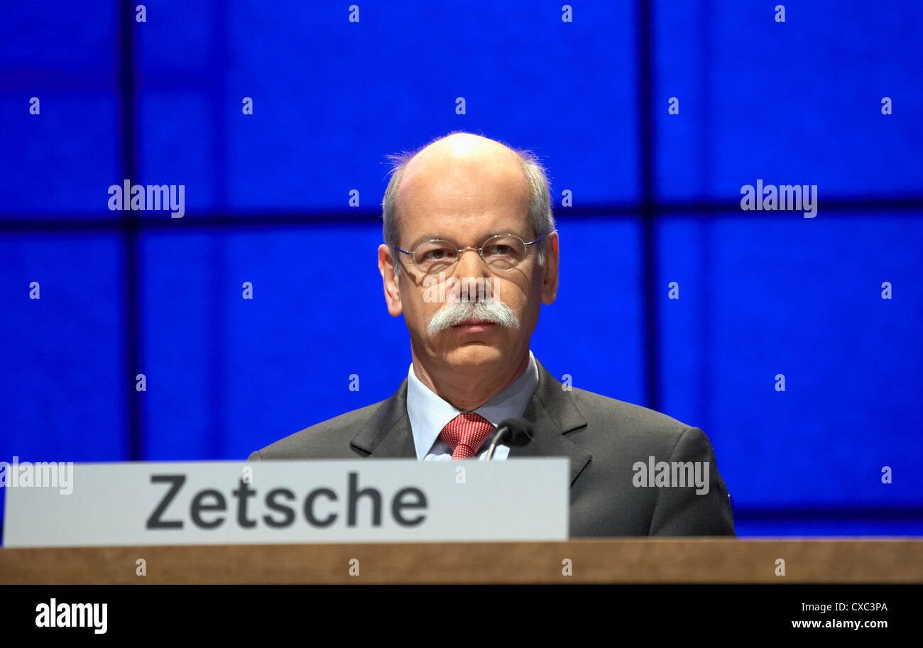Berlin - Dr. Dieter Zetsche, Chairman of DaimlerChrysler AG Stock Photo ...