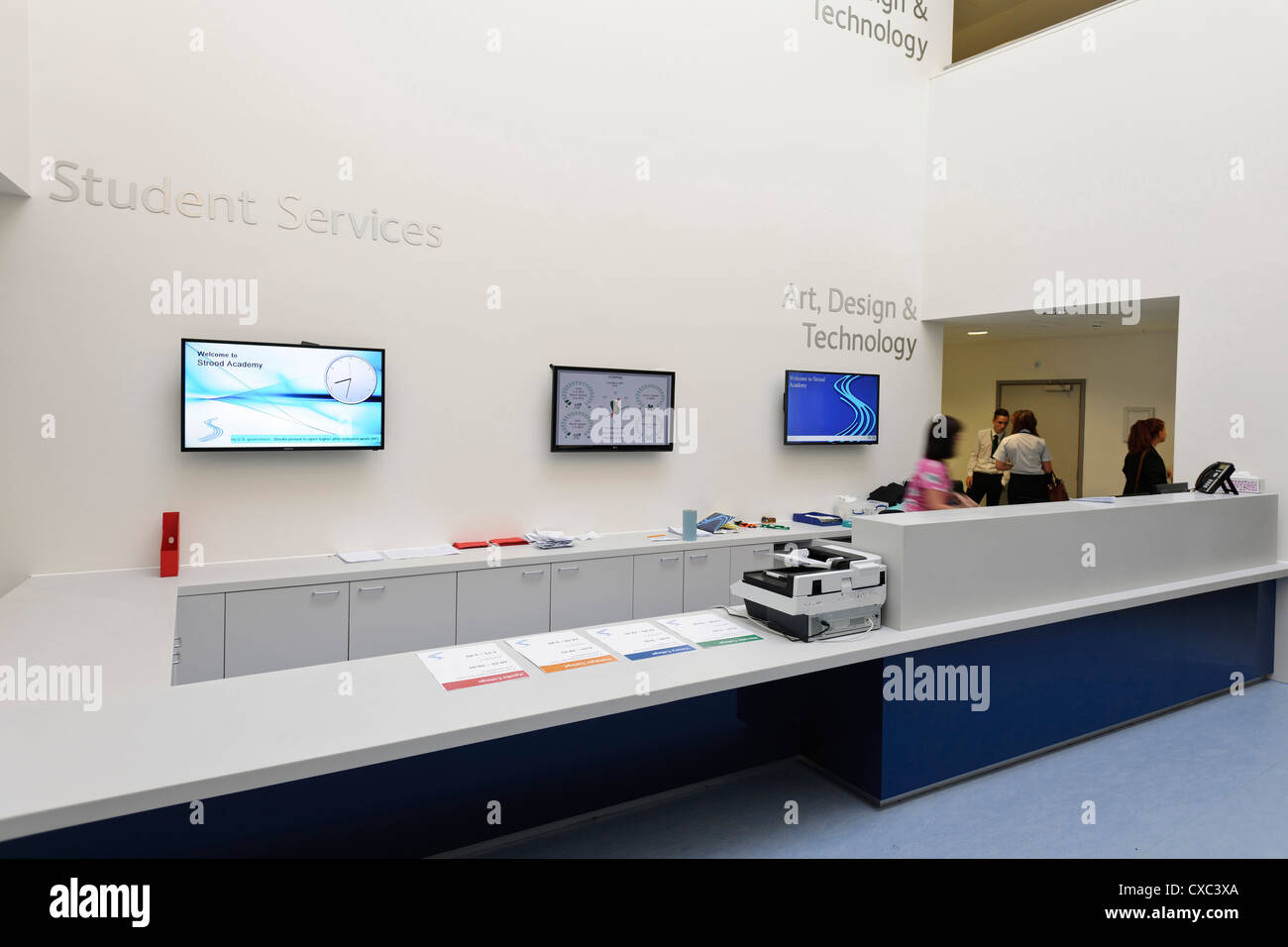 Strood Academy, Strood, United Kingdom. Architect: Nicholas Hare ...