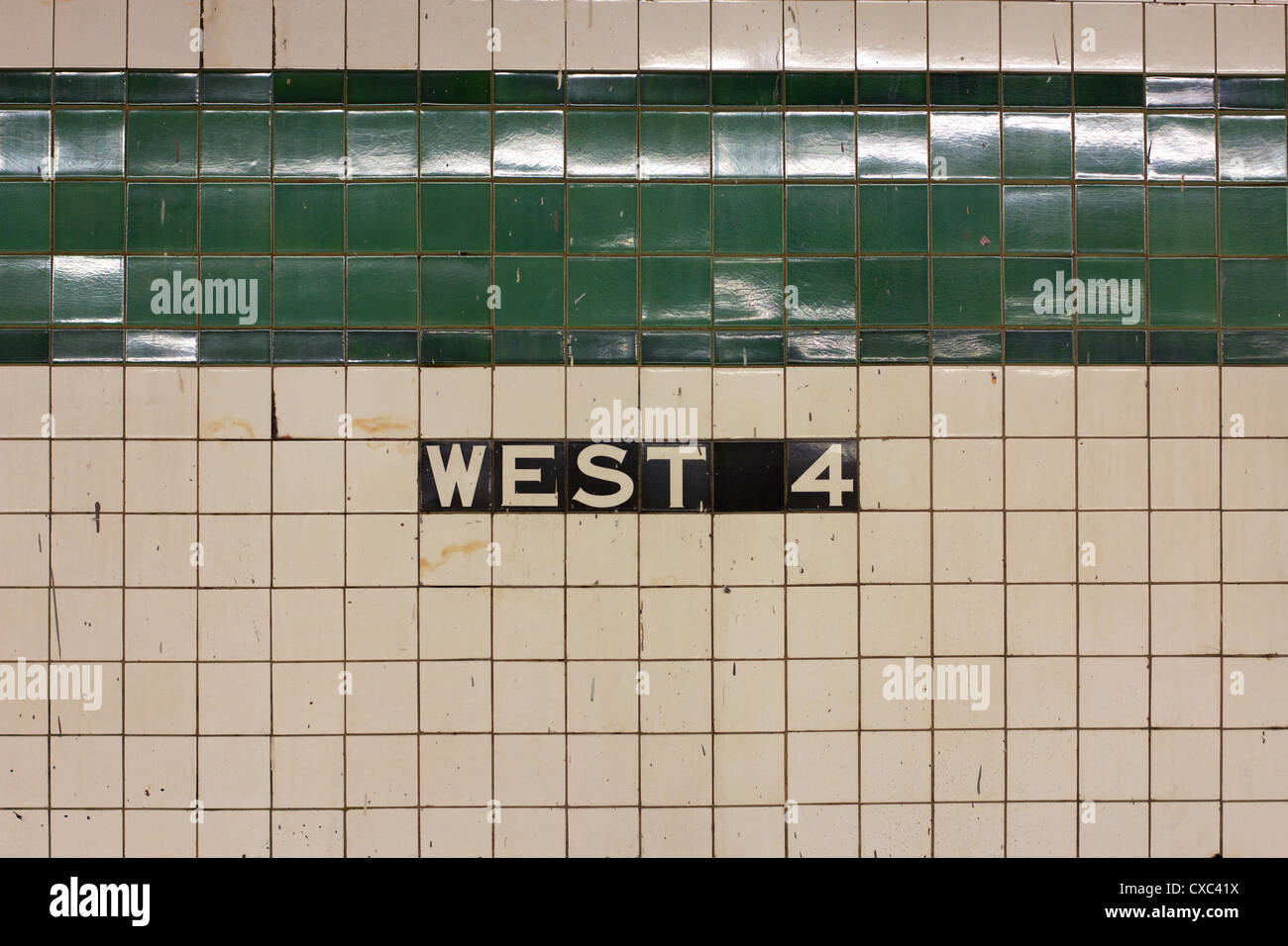 Mta sign hi-res stock photography and images - Alamy