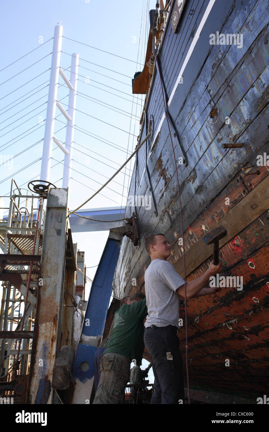 20 years of restoration hi-res stock photography and images - Alamy