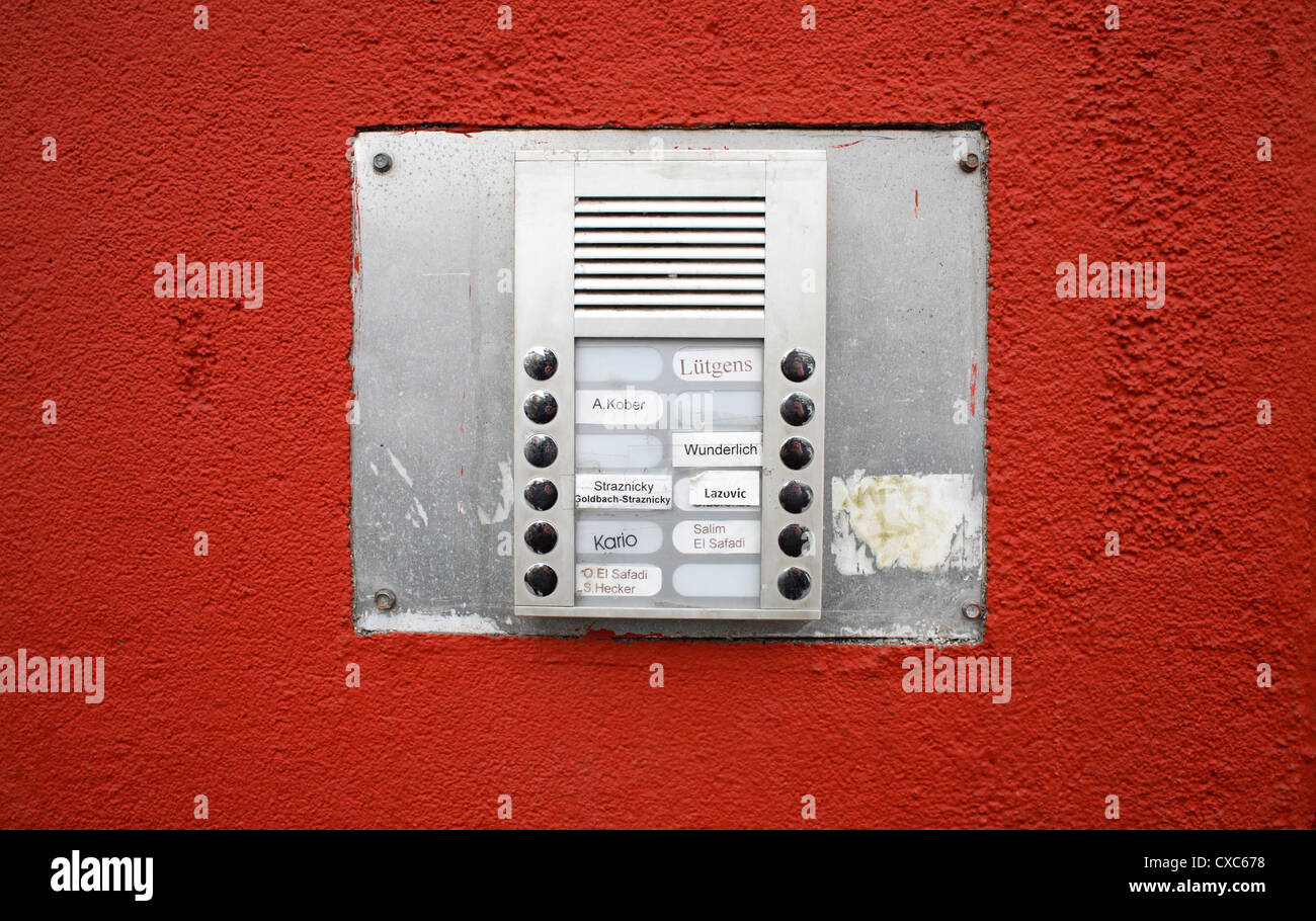 Berlin, nameplates with intercom system on a house wall Stock Photo - Alamy
