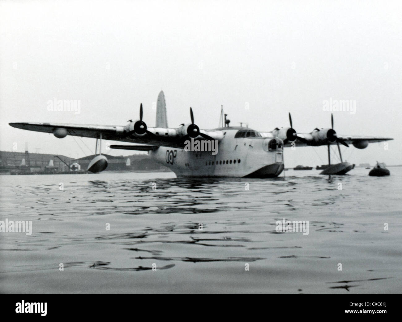 Short brothers sunderland flying boat hi-res stock photography and ...